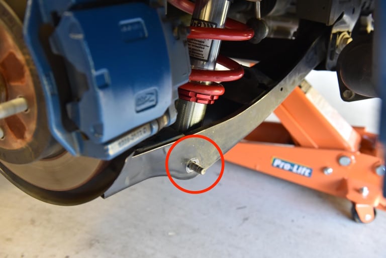 Rear Strut Removal – VE Commodore | AutoInstruct