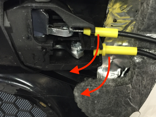 Removing Front Door Trims - VE Commodore | AutoInstruct