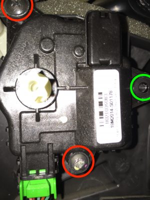 Replacing Air Conditioner (HVAC) Actuator - VE Commodore | AutoInstruct