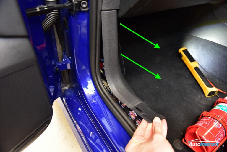 Sill Panel Trim Removal – MK7 Golf | AutoInstruct