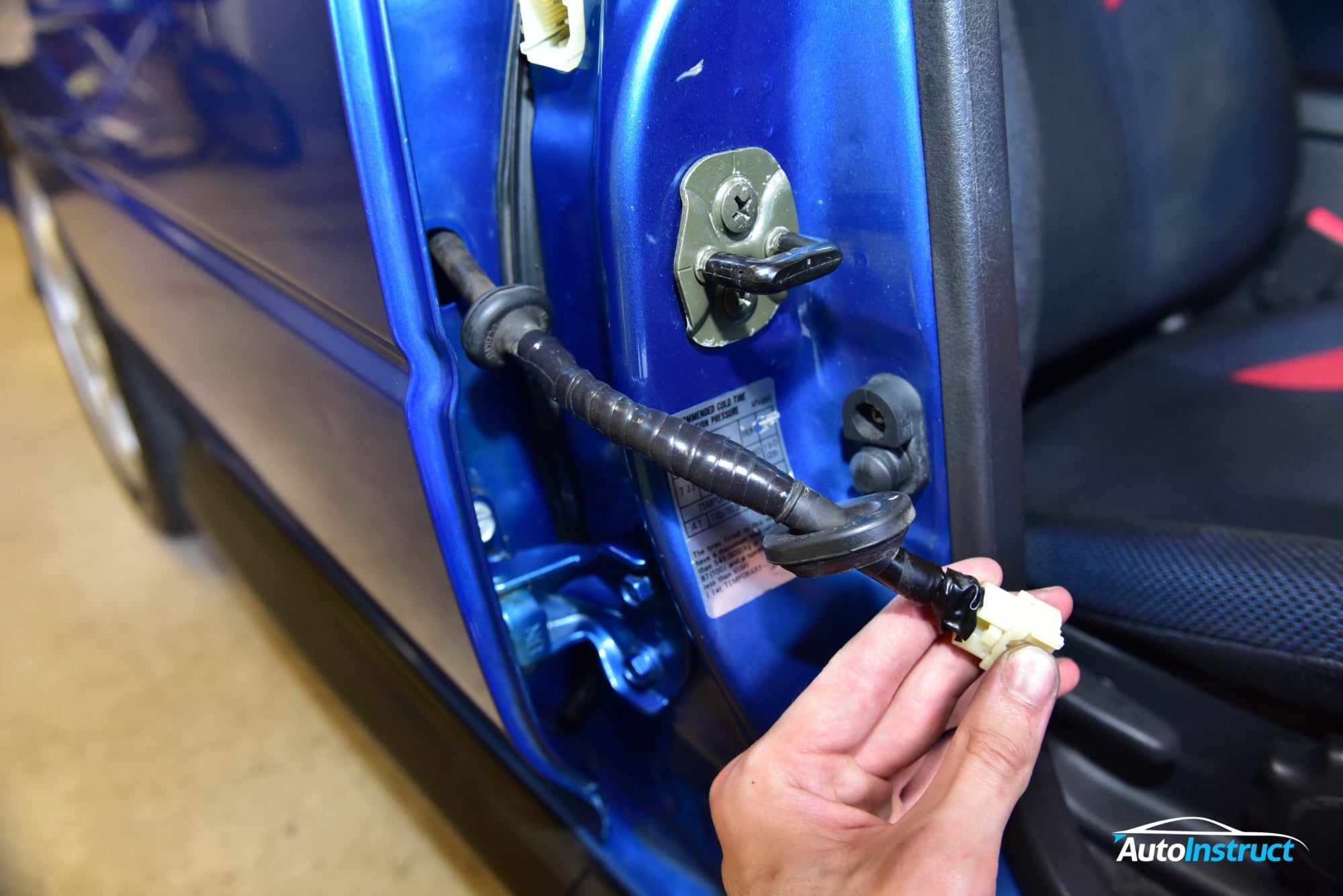 Repairing Door Wiring Looms – AutoInstruct